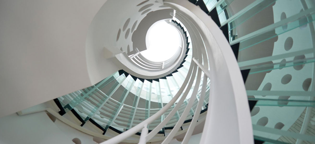 Home | Custom Glass Installation Experts | Luxury Glass Systems